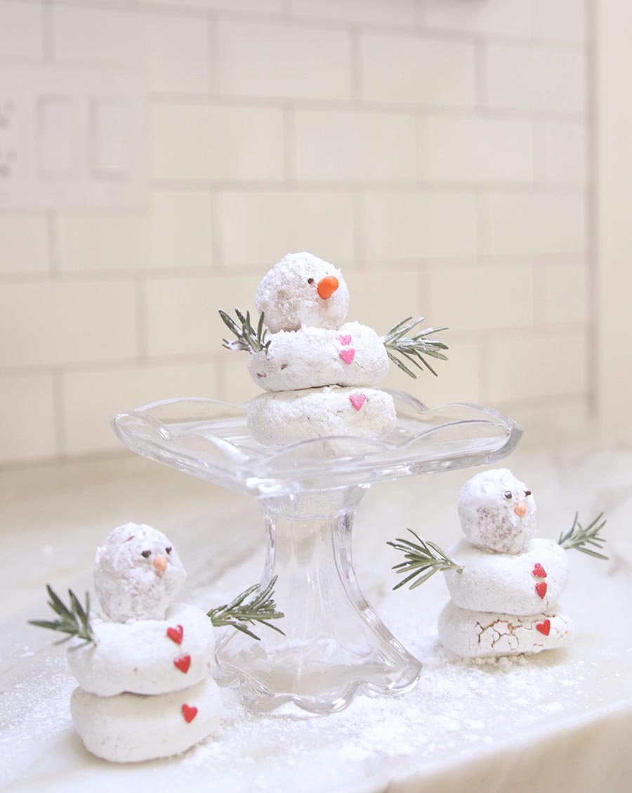 Easy Snowman Donuts