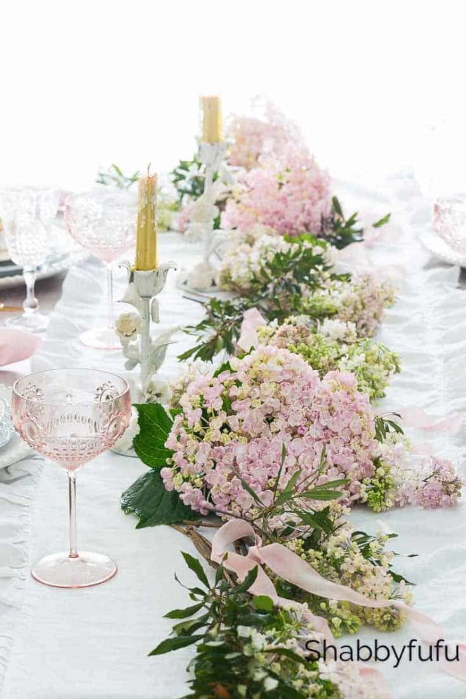 10 Beautiful Spring Table Setting Ideas - Modern Glam