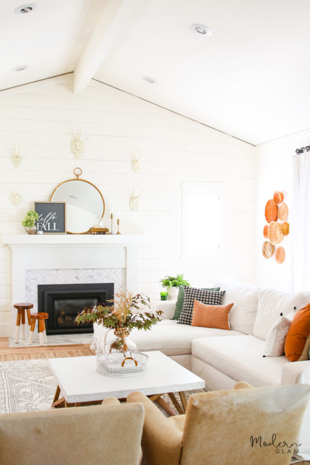 Modern Farmhouse Fall Decorating Ideas - Modern Glam