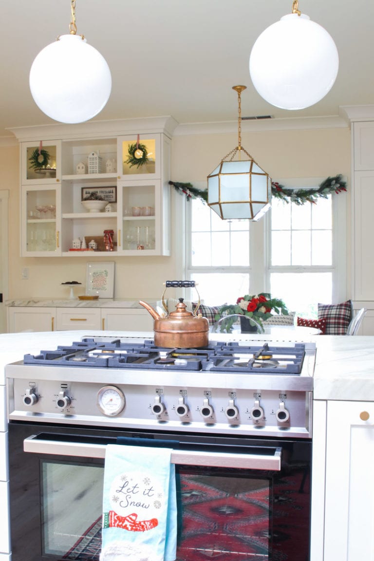 Modern Farmhouse Christmas in the Kitchen - Modern Glam