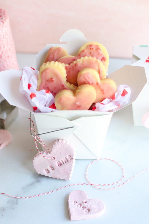 How To Package Cookies For Gift Giving - Modern Glam