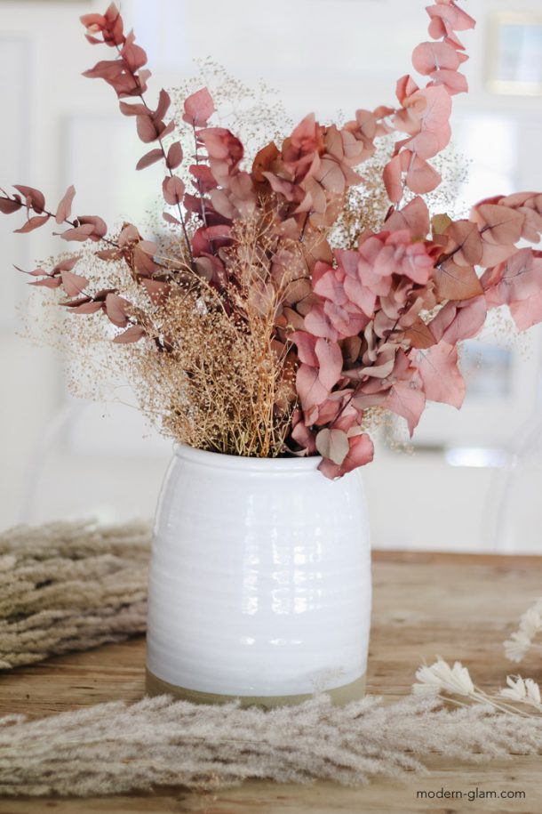 How To Make A DIY Dried Flower Arrangement For Fall - Modern Glam