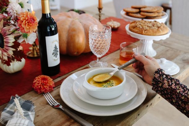 Fall Dinner Party Tablescape and Menu Ideas - Modern Glam