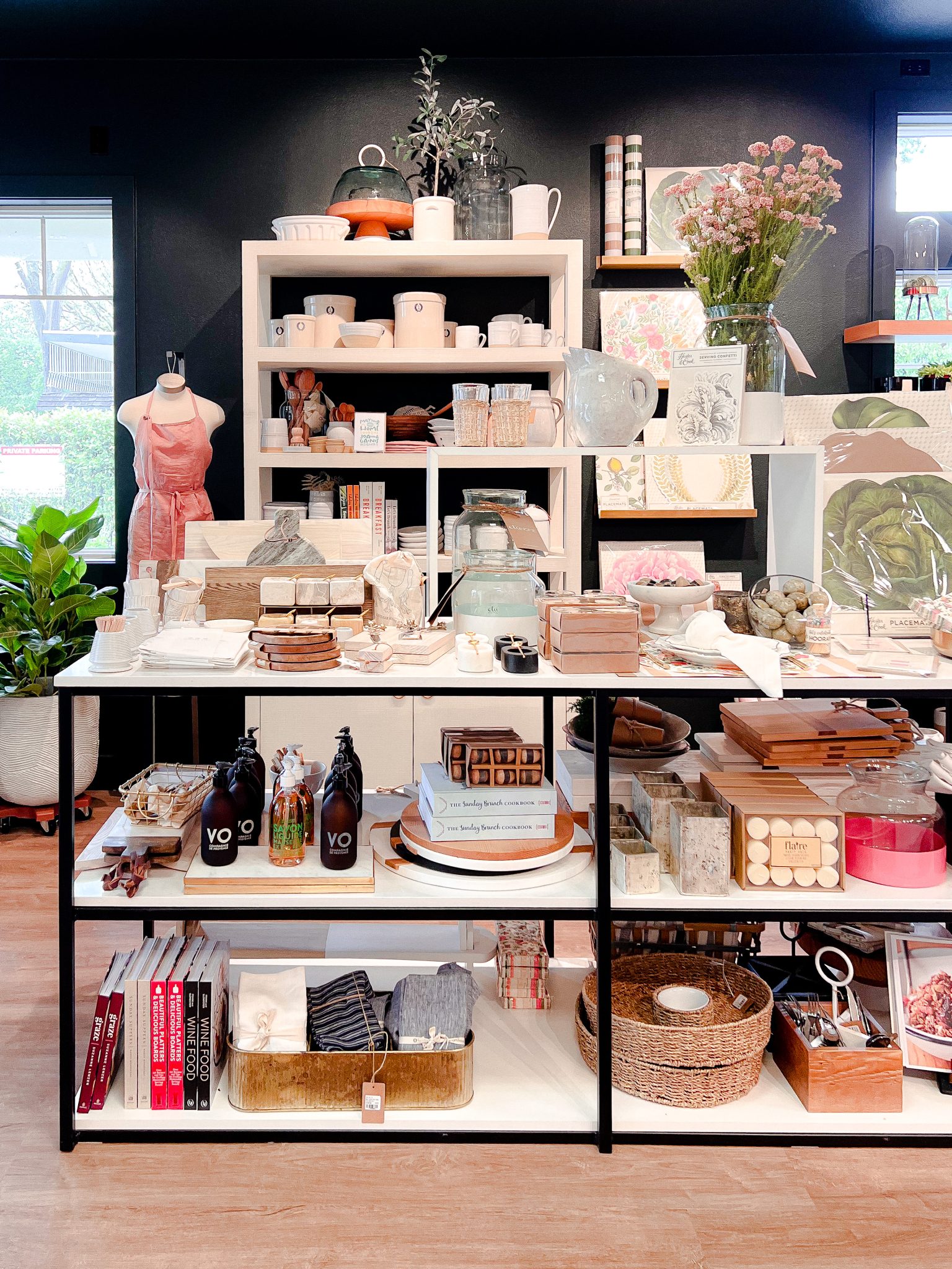 Spring Home Decor Trends for 2022 and What I Love - Modern Glam