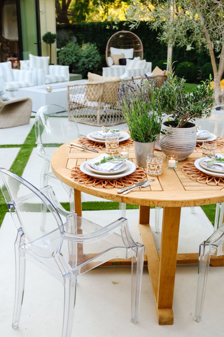 How To Set An Outdoor Table For Summer - Modern Glam